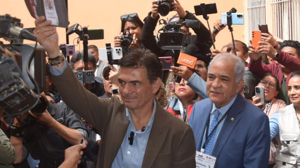 Rodrigo Paz se convierte en el nuevo presidente de Bolivia con el 54,5% ...